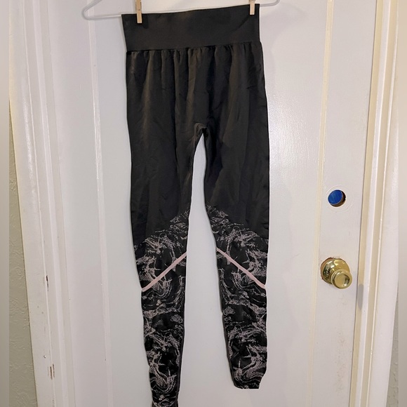 Fabletics | Pants & Jumpsuits | Pretty Pink Yoga Pants | Poshmark